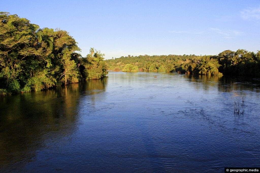 Iguazu River - Geographic Media