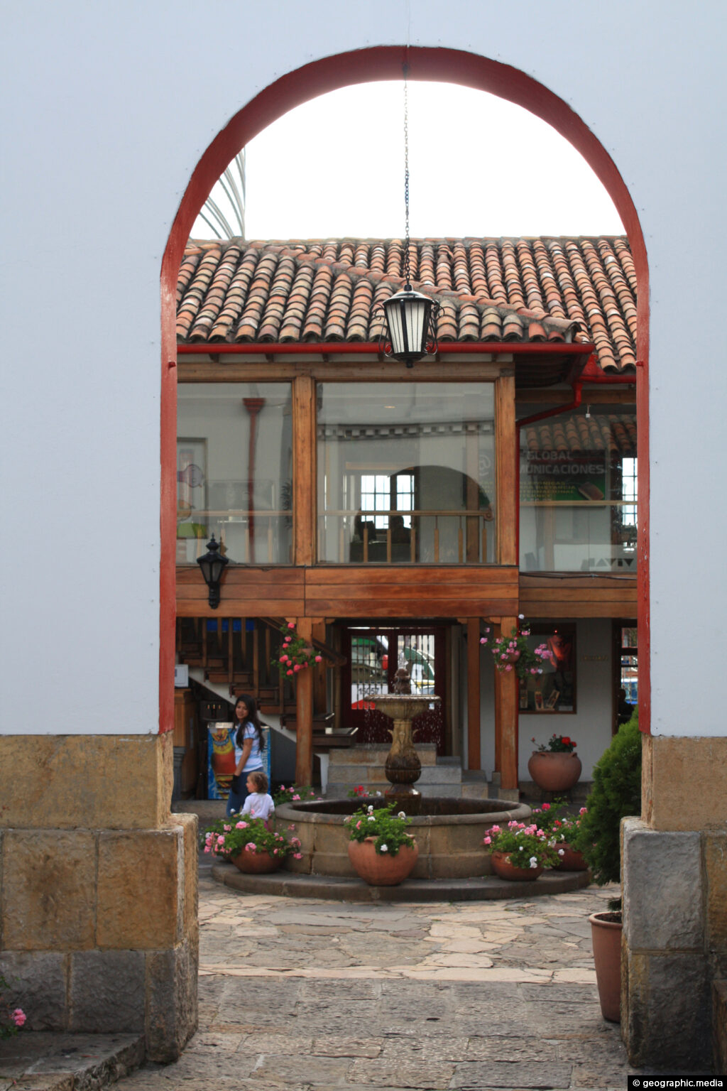 Hacienda Santa Barbara Mall - Geographic Media
