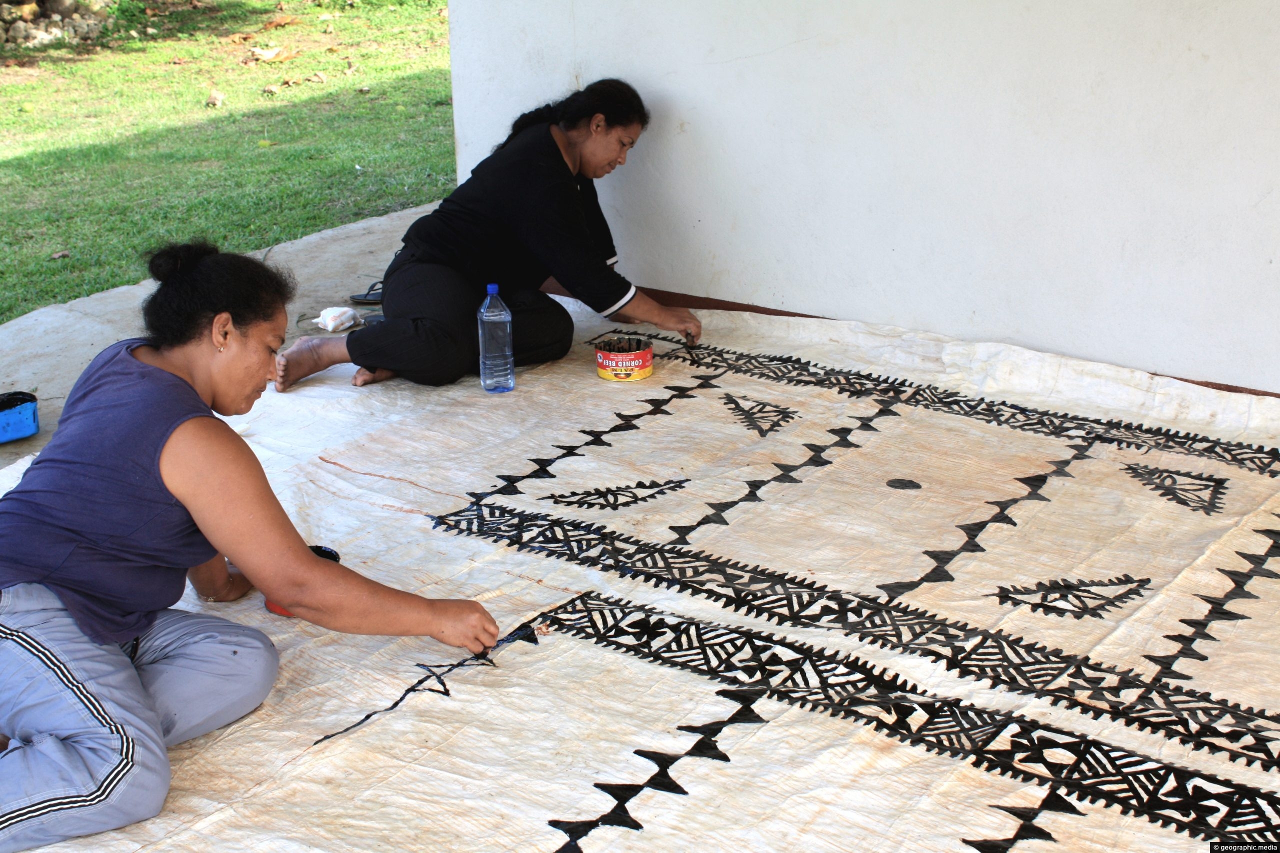 Painting On Tapa Cloth In Tonga Geographic Media